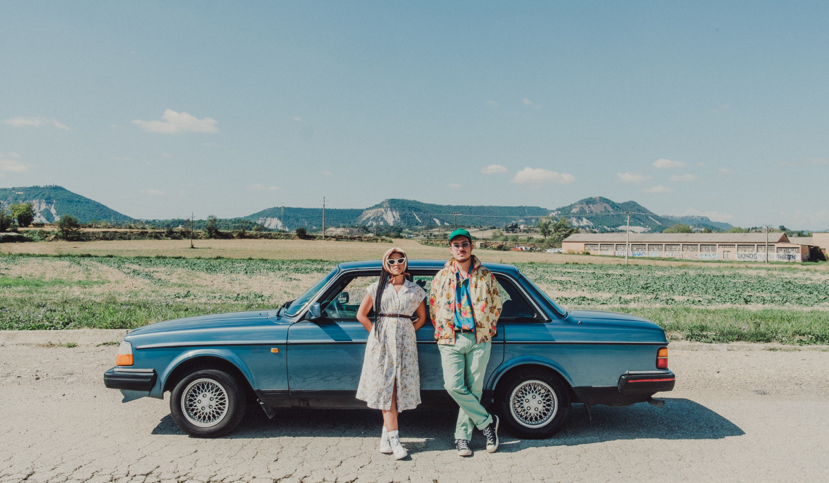 Vintage Aesthetic Outfits: Perfect Retro Styles for Men and Women