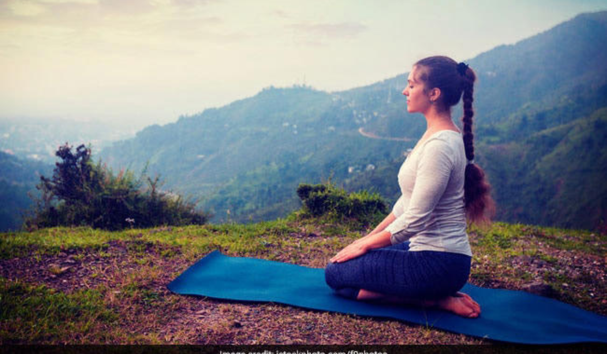 7 Effective Yoga Asanas to Reduce Stress